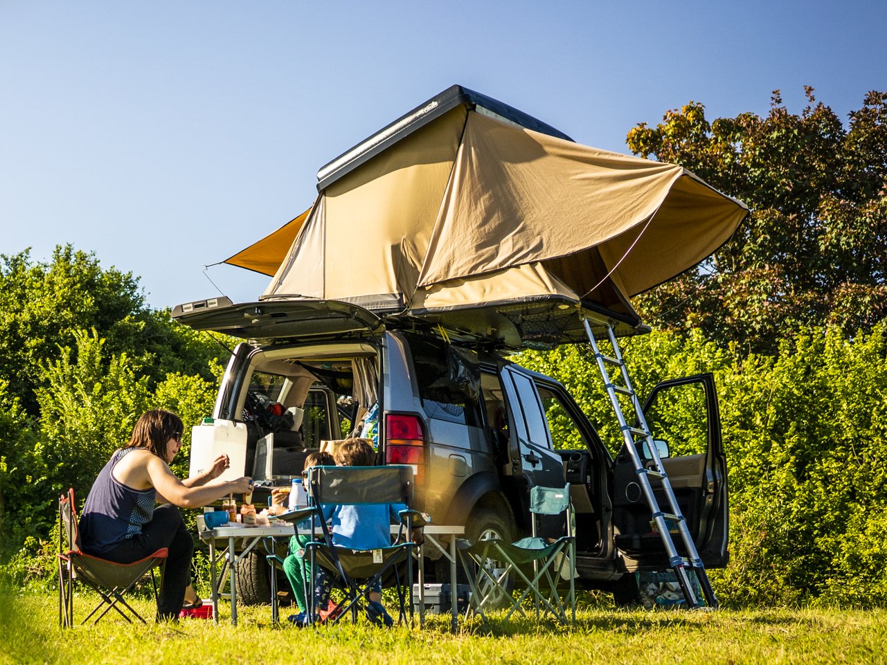 Tentes de toit NaïtUp : Gamme Hussarde Made in France | VAN-AWAY